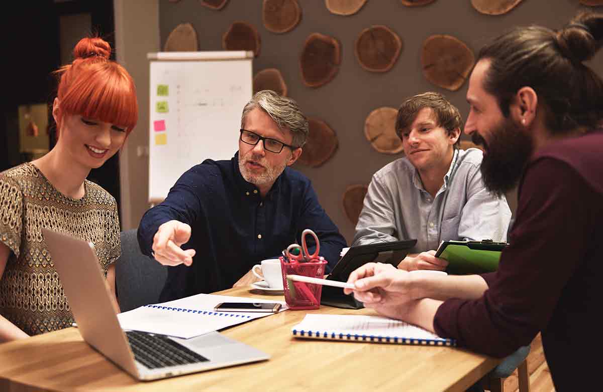 Why Pursue a Real Estate Sales Associate License in Orlando, FL